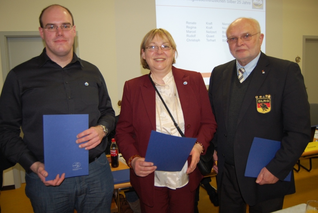 DLRG ernennt Paul Hengl zum Ehrenmitglied:Goldene Ehrennadel für ...